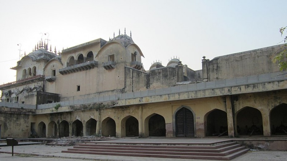 Bala Kila - Chanderi | Bala Kila Photos, Sightseeing -NativePlanet