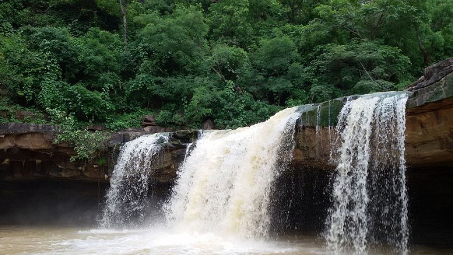 Malanjhkudum Waterfalls Photos-NativePlanet