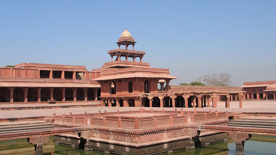Hujra-i-Anup Talao - Fatehpur Sikri | Hujra-i-Anup Talao Photos ...