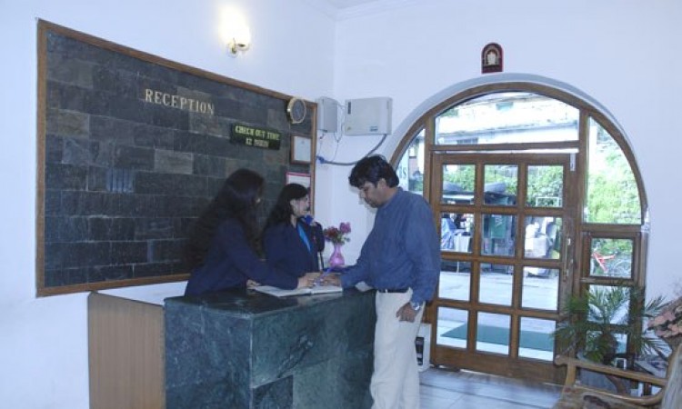 Hotel Hemkunth Garkhal Kasauli | Hotel Hemkunth Garkhal | Kasauli ...