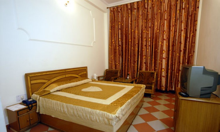 Hotel Hemkunth Garkhal Kasauli | Hotel Hemkunth Garkhal | Kasauli ...
